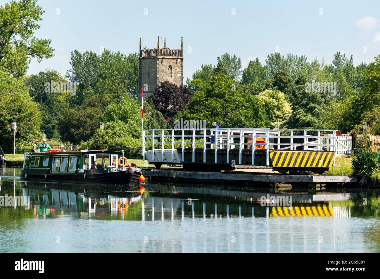 Narrow boat passing through Splatt Bridge on the Gloucester Sharpness ...