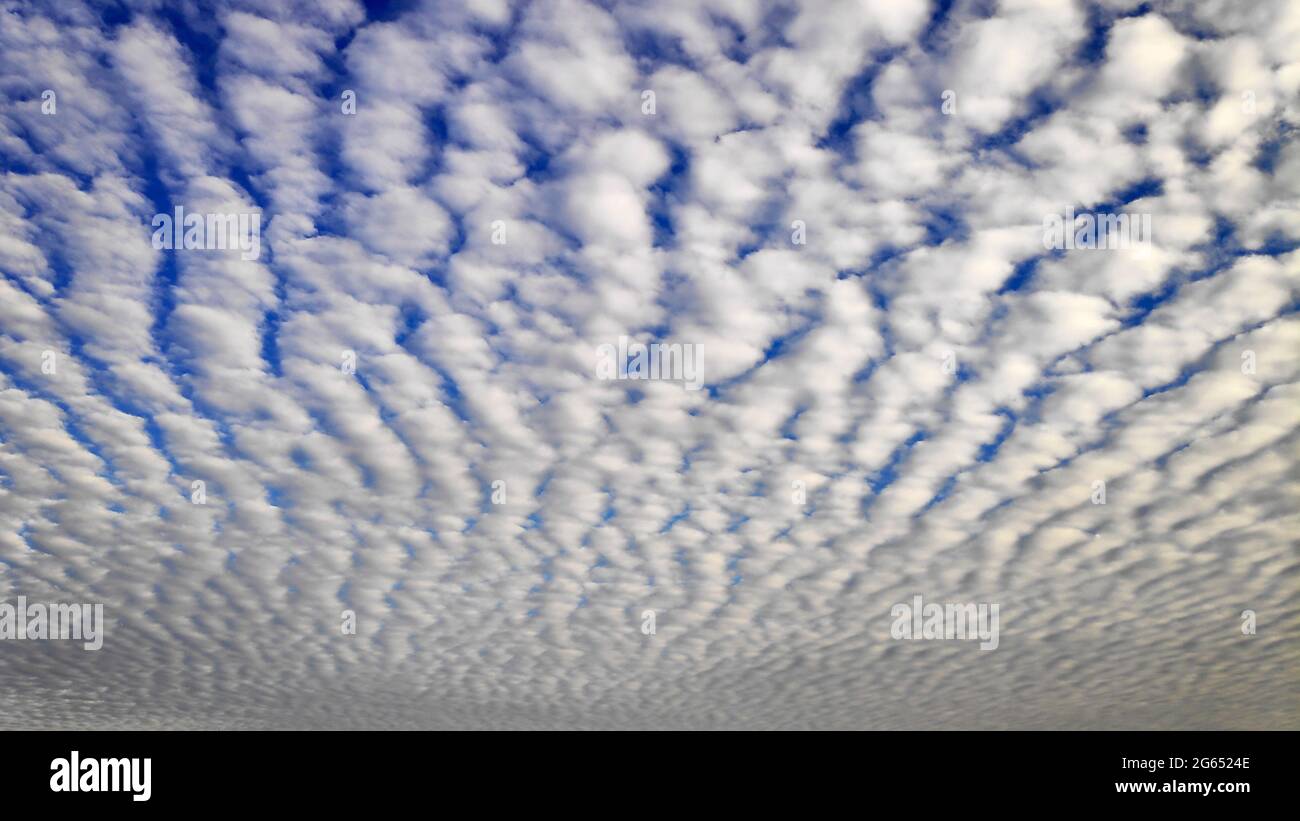 Pictures Of Altocumulus Clouds