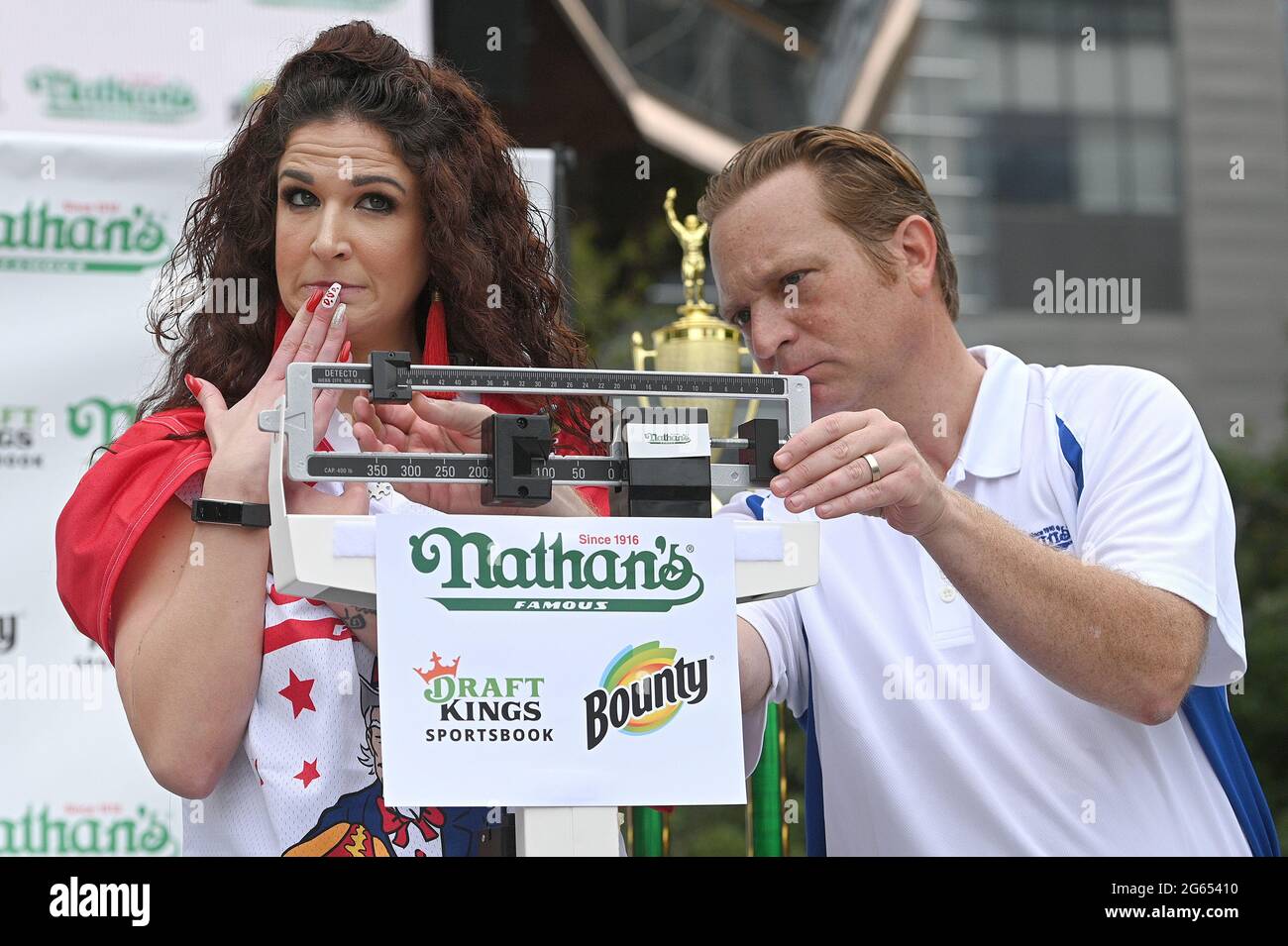 Sarah rodriguez hi-res stock photography and images - Alamy