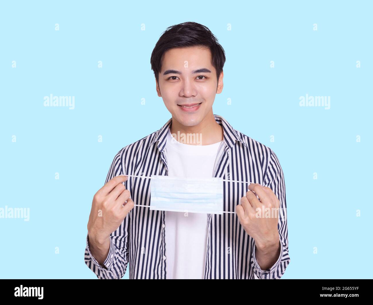 Medical mask hi-res stock photography and images - Alamy