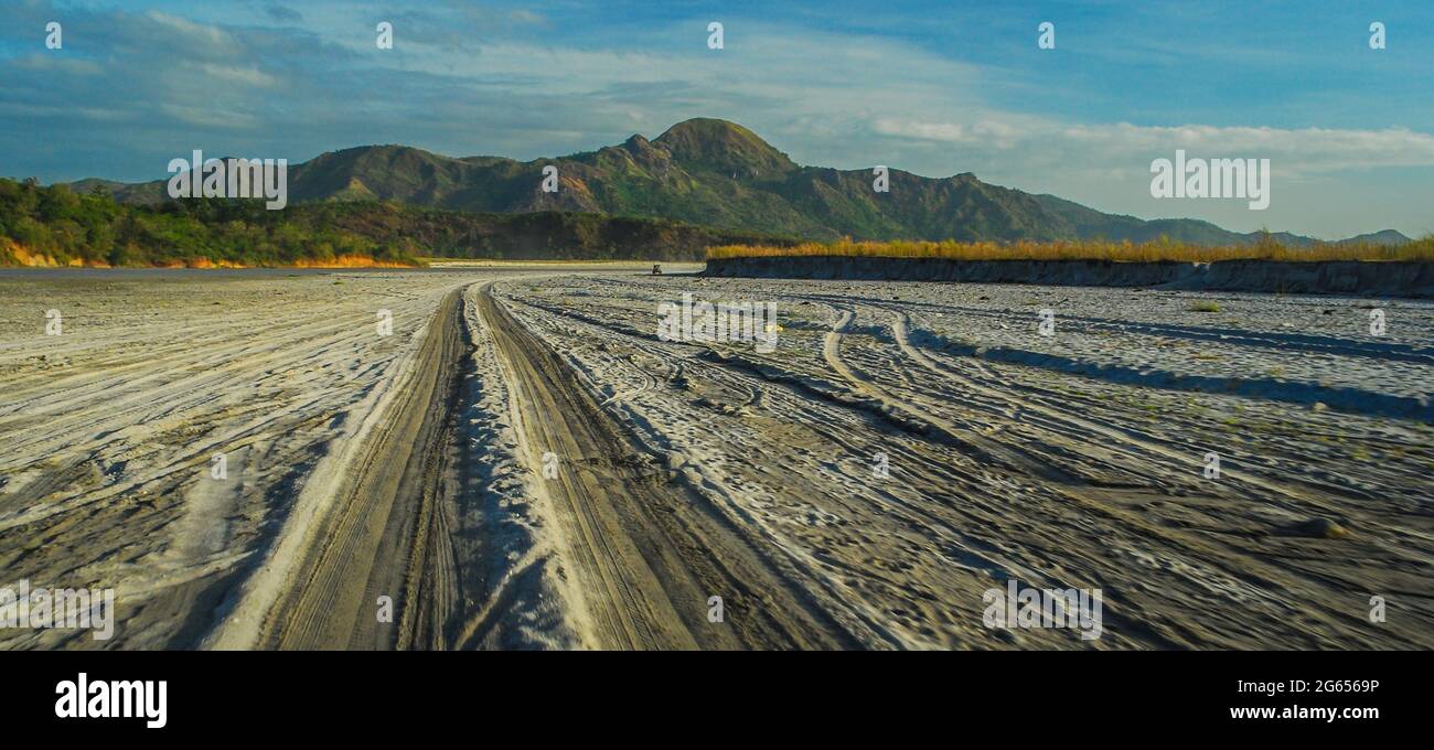 Daytime photo hi-res stock photography and images - Alamy