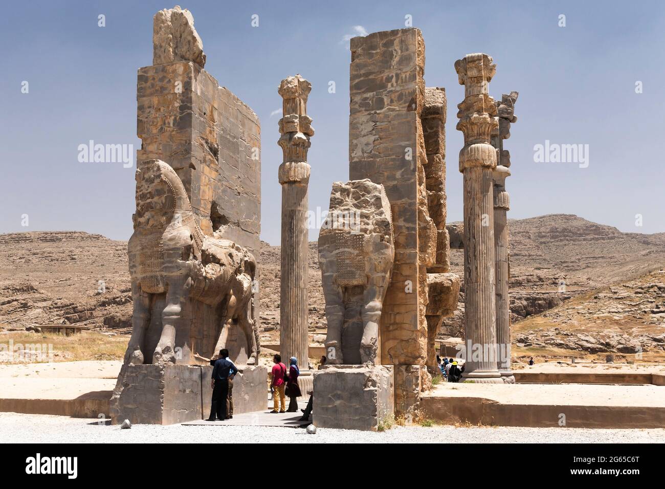 Persepolis, Bull statue, gate of all nations, gate of Xerxes, capital ...