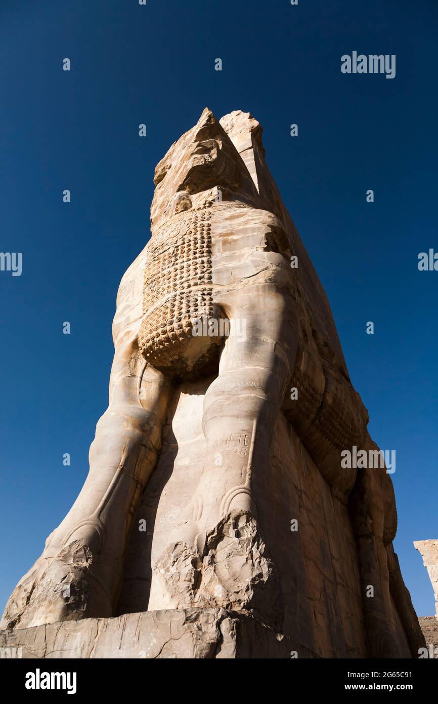 Persepolis, Bull statue, gate of all nations, gate of Xerxes, capital ...