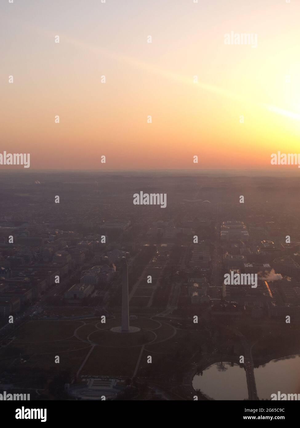 Washington monument aerial view hi-res stock photography and images - Alamy