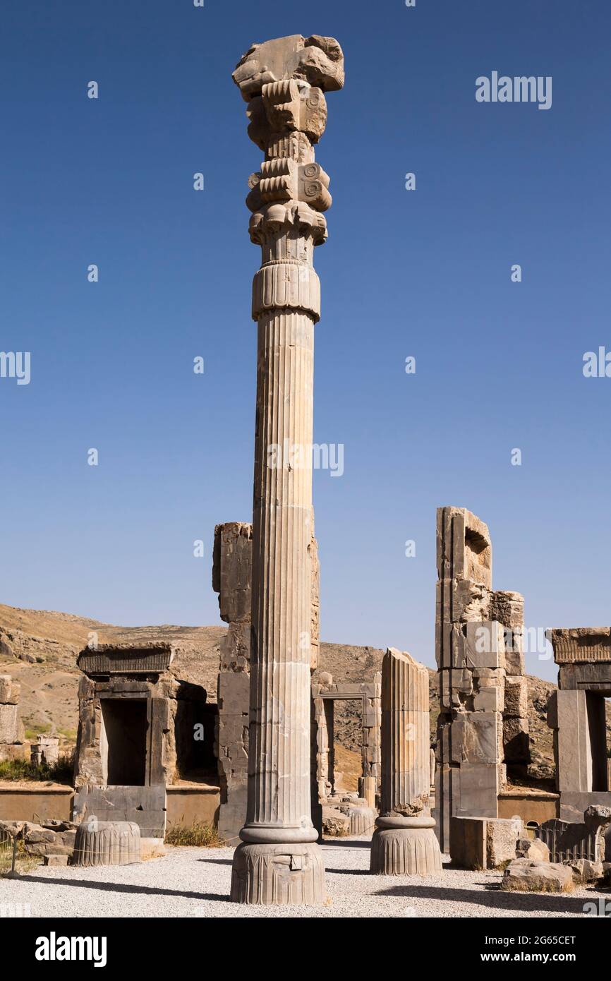 Hall of hundred columns hi-res stock photography and images - Alamy