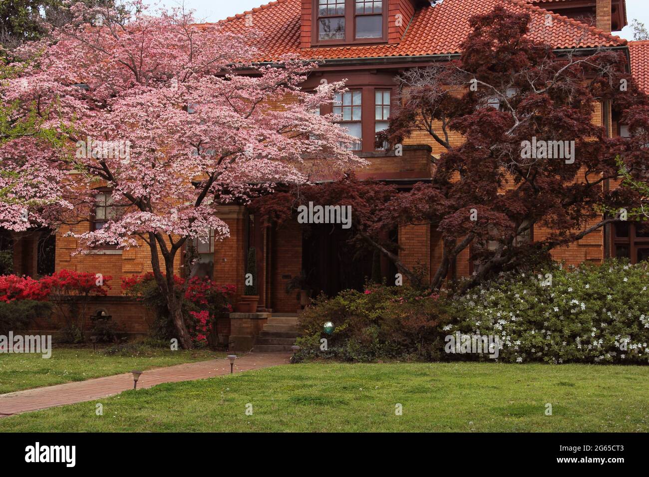 Historic Mansion on cloudy day, Tyler TX Stock Photo - Alamy