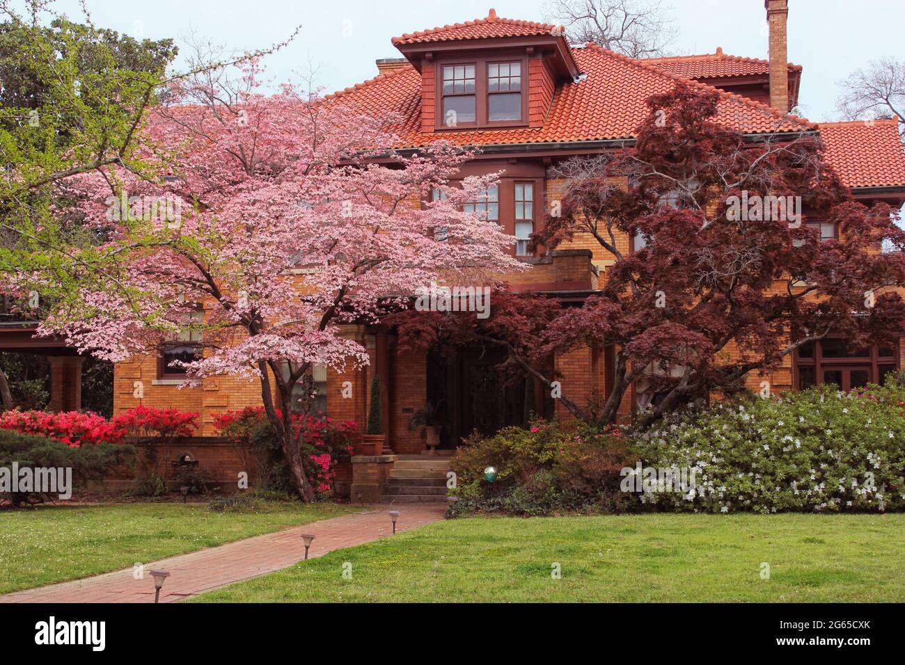 Historic Mansion on cloudy day, Tyler TX Stock Photo - Alamy