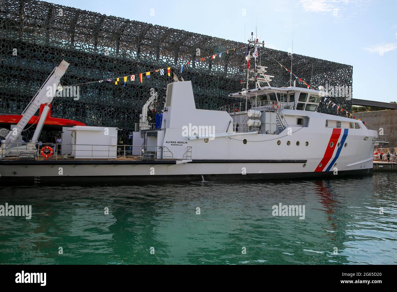 French underwater archeology is equipped with a high-tech ship, the ...