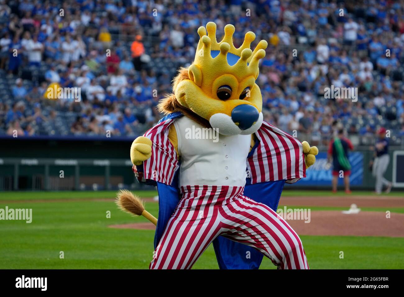 Kansas City, MO, USA. 02nd July, 2021. Slugger dawned his red, white ...