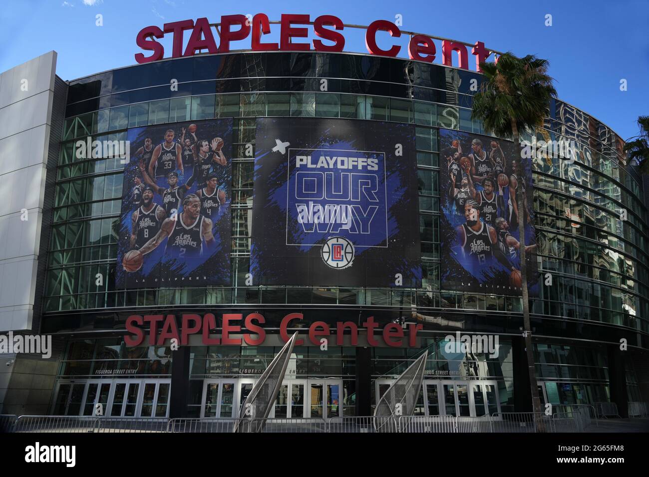Staples Center Clippers Outside