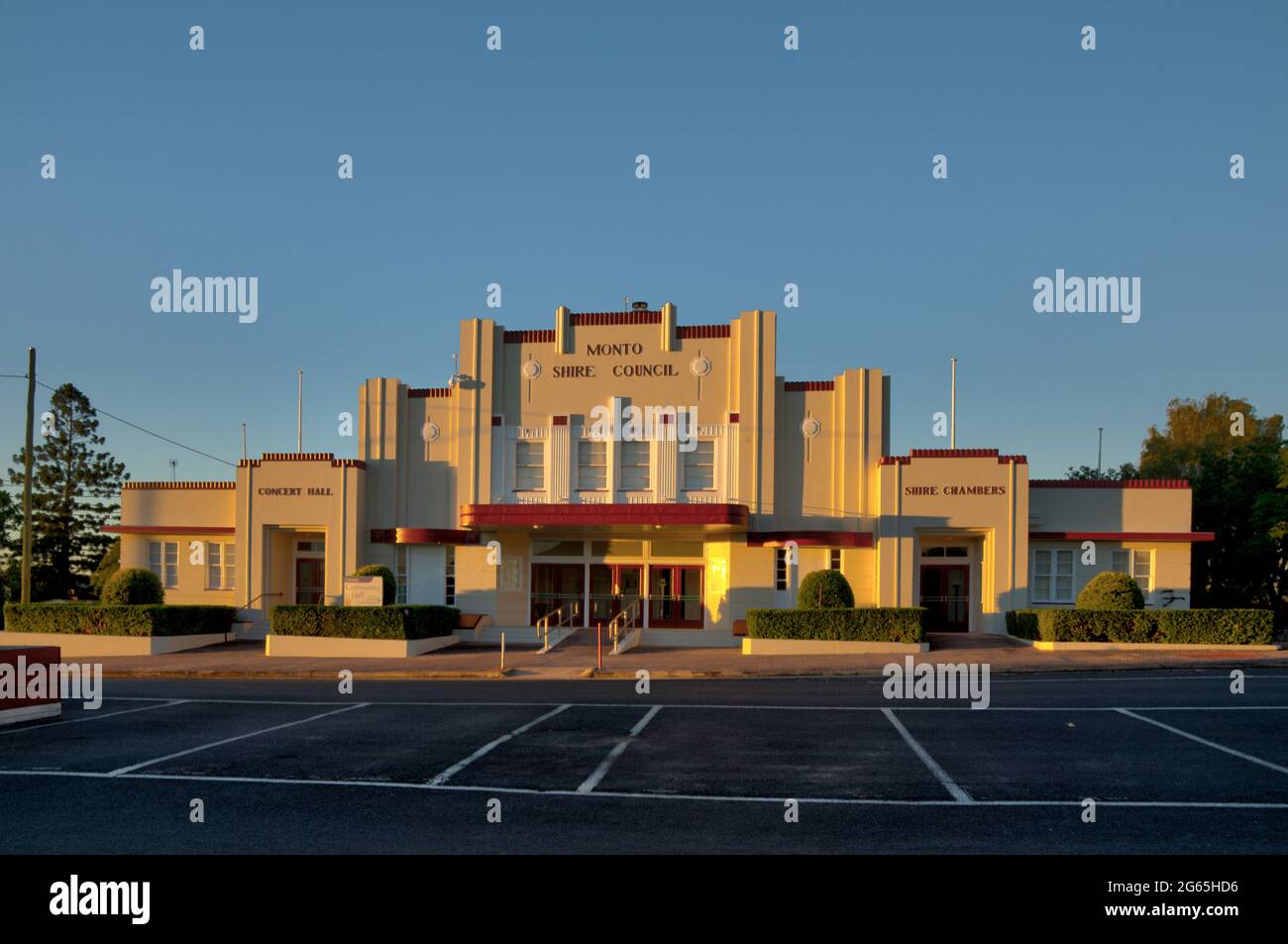 Town Hall Monto North Burnett Queensland Australia Stock Photo - Alamy