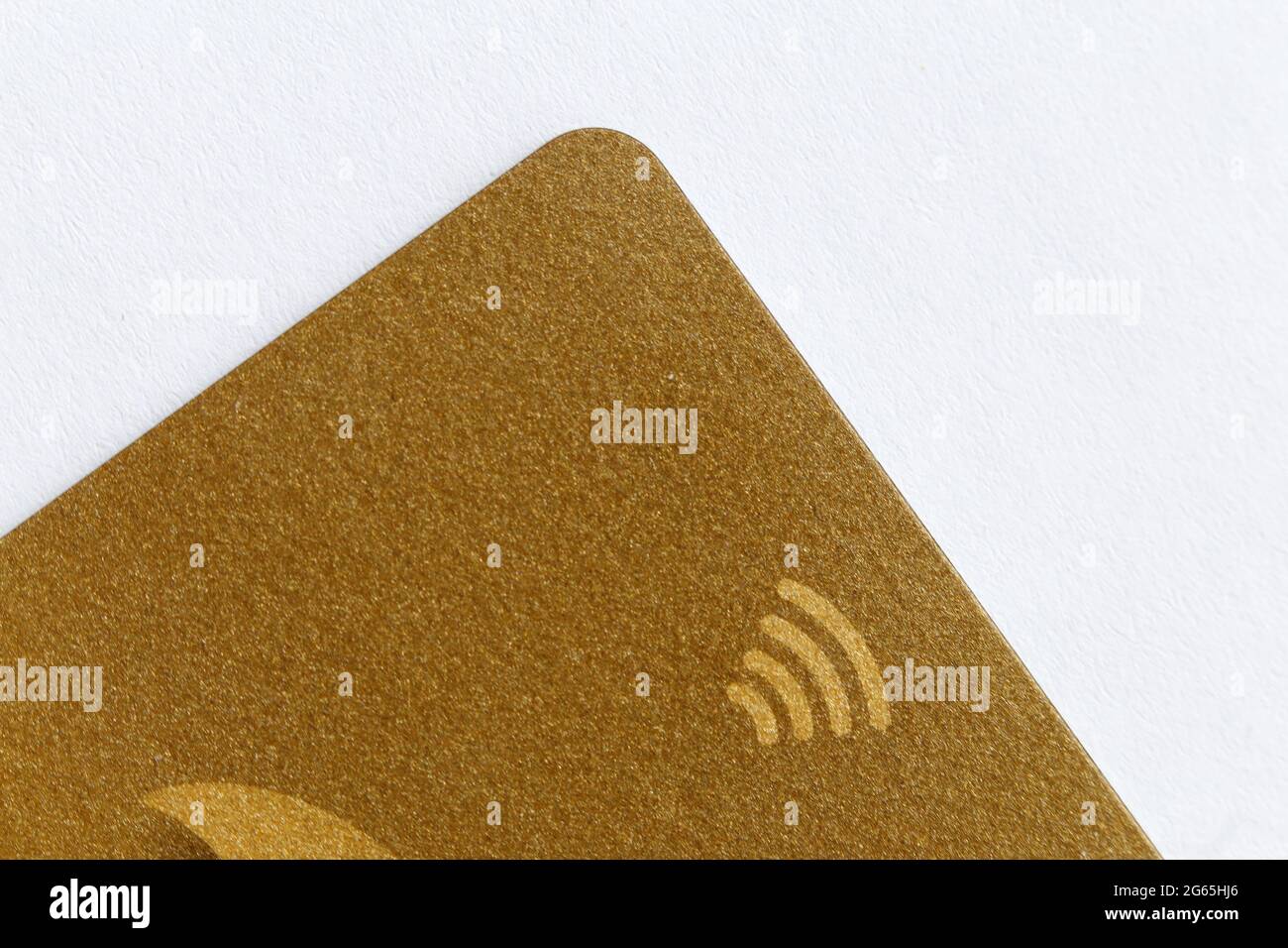 MasterCard Gold credit / debit card with contactless payment option in ...