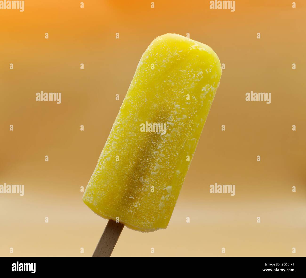 Orange ice pop nobody hi-res stock photography and images - Alamy