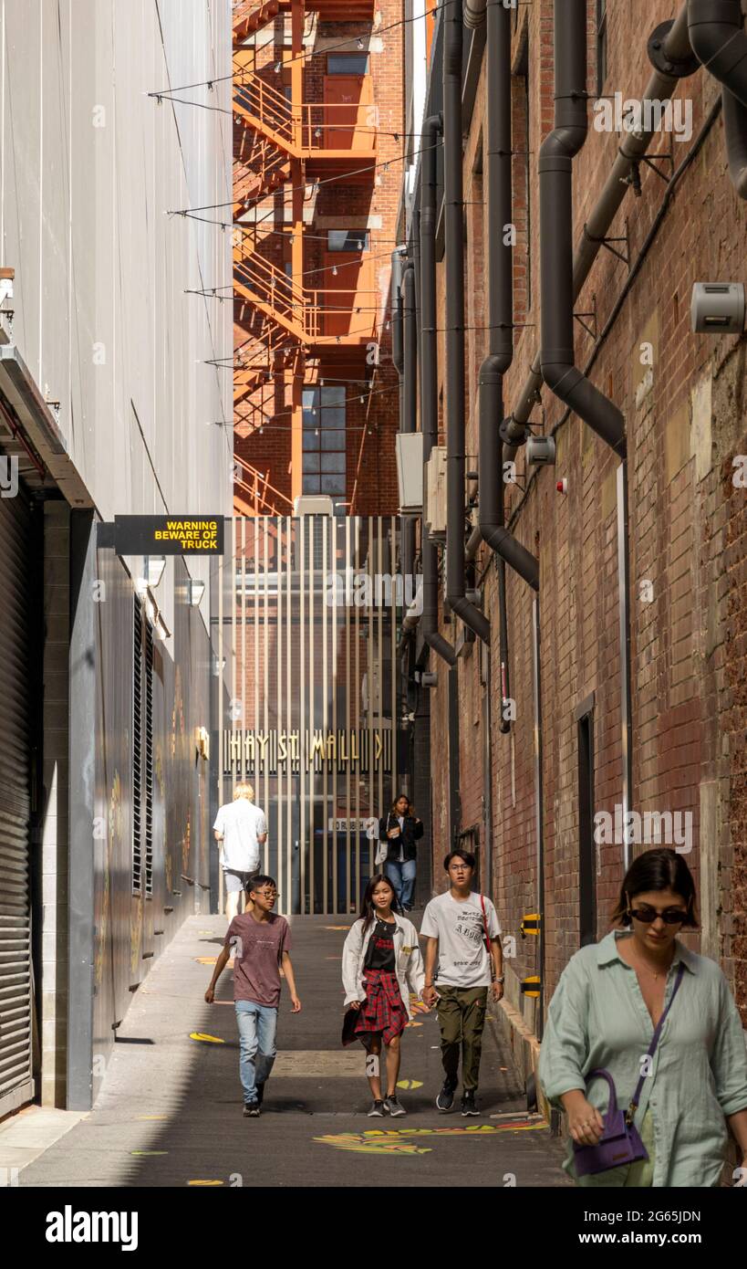 Pedestrians alley hi-res stock photography and images - Alamy