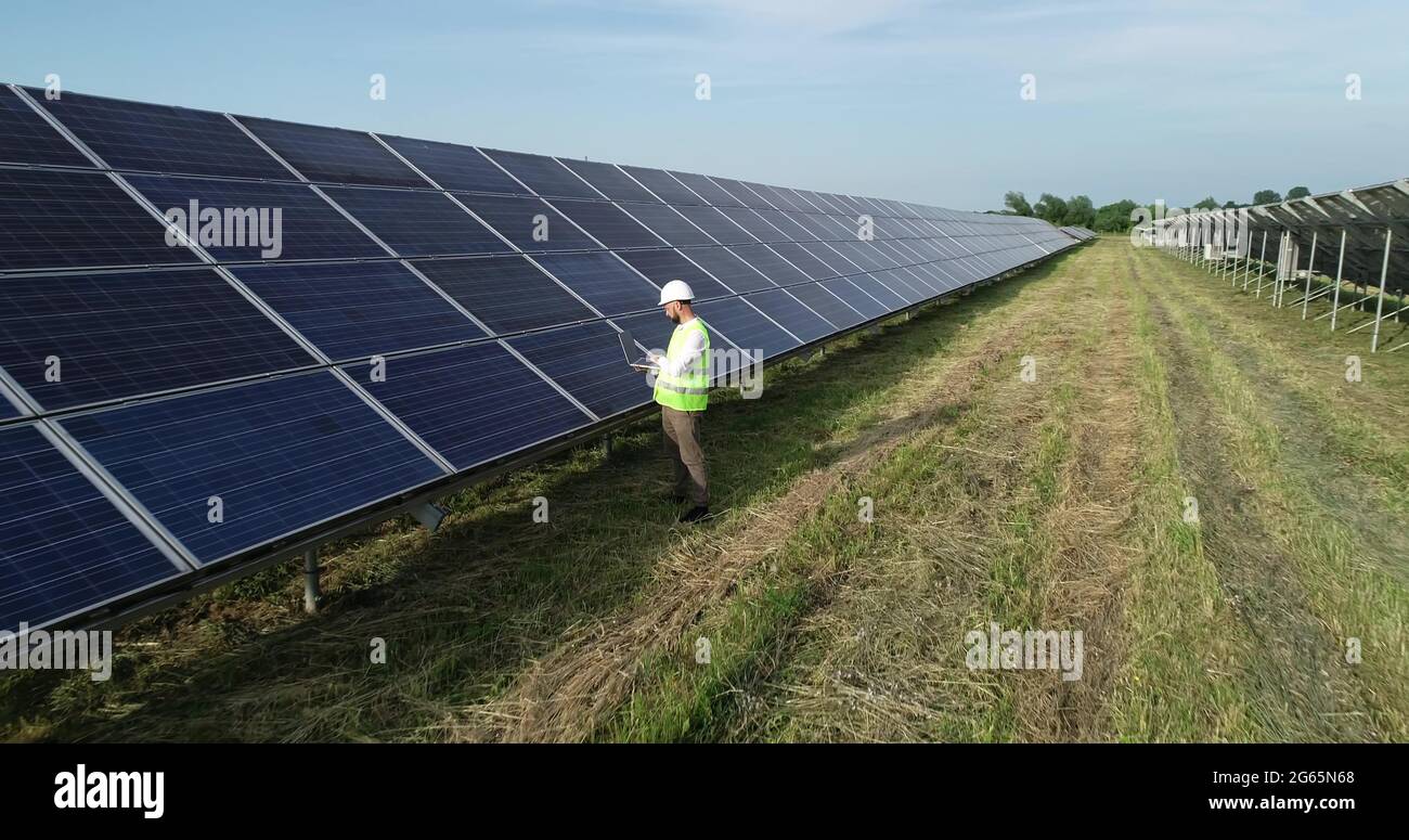 Solar panel farm drone shot hi-res stock photography and images - Alamy