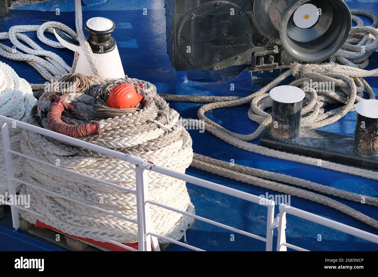 Rope Handrail High Resolution Stock Photography and Images - Alamy