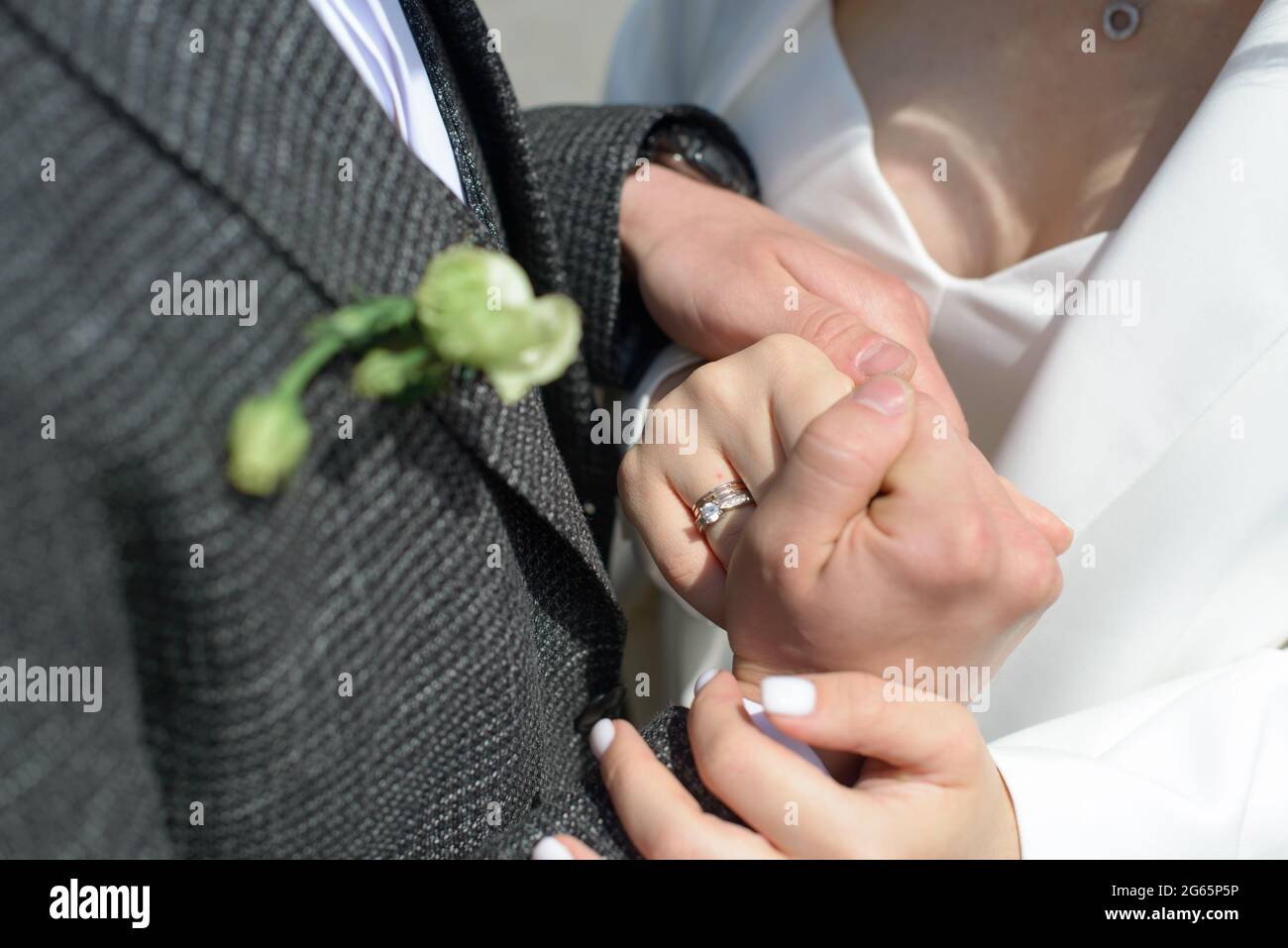 Newly engaged couple hands hi-res stock photography and images - Alamy