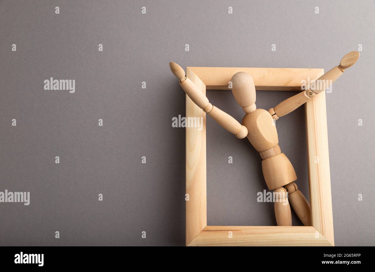 Welcome pose hi-res stock photography and images - Alamy