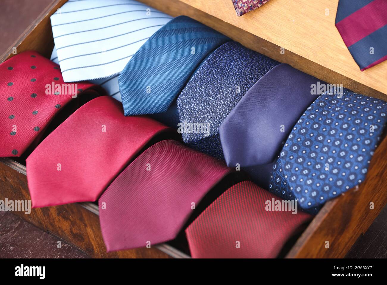 Mens tie box hi-res stock photography and images - Alamy