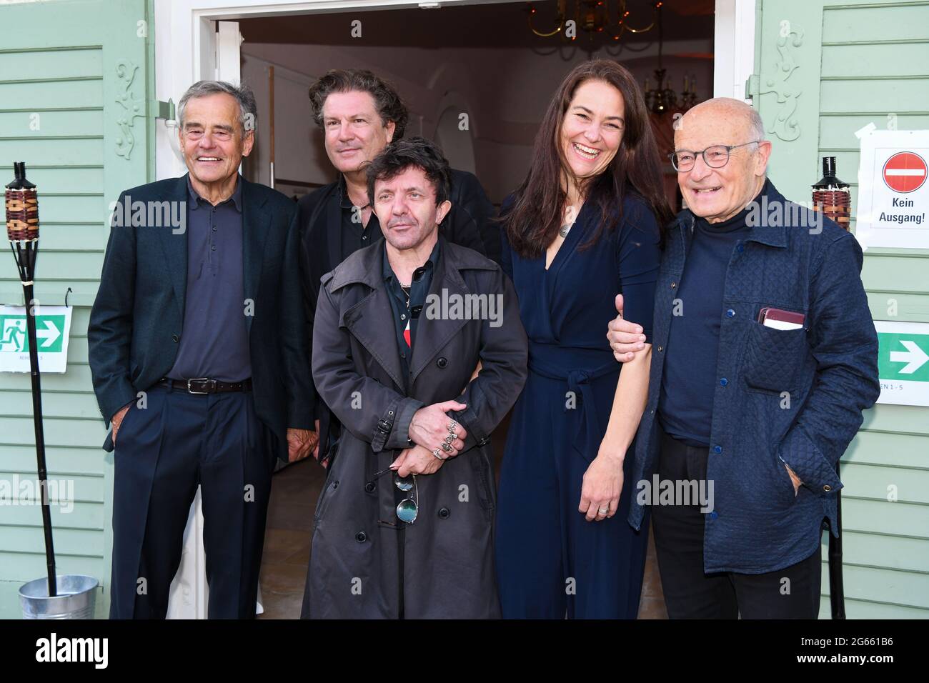 Munich, Germany. 02nd July, 2021. Peter Seitz (l-r), Francis Fulton ...