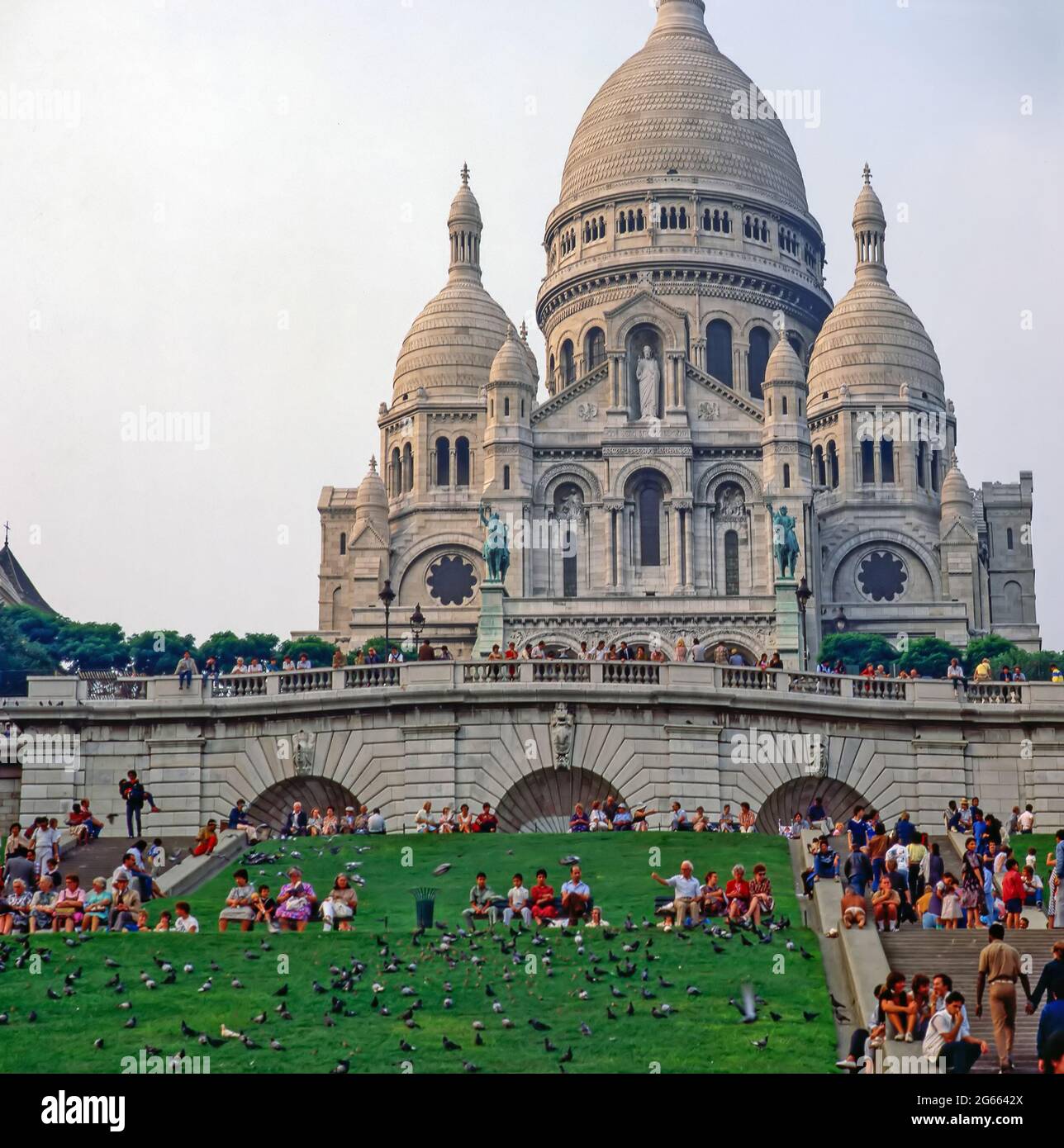The cathedral sacre coeur hi-res stock photography and images - Alamy