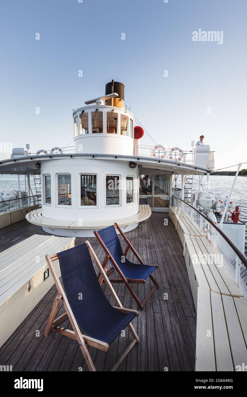 Steam paddle ferry hi-res stock photography and images - Alamy