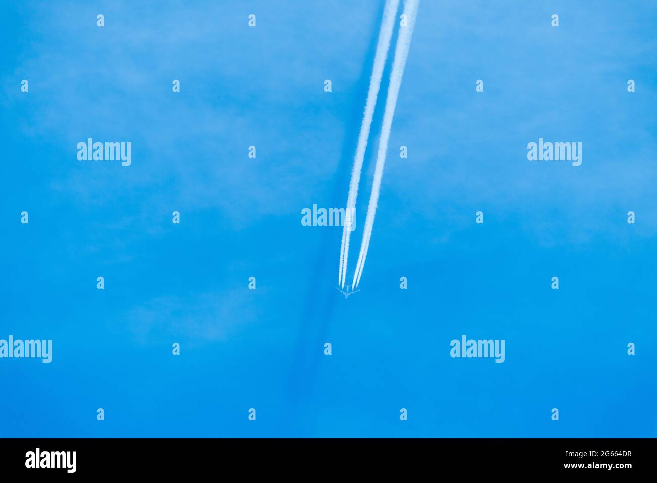 Trace of jet plane in Poland. June 6th 2021 © Wojciech Strozyk / Alamy ...