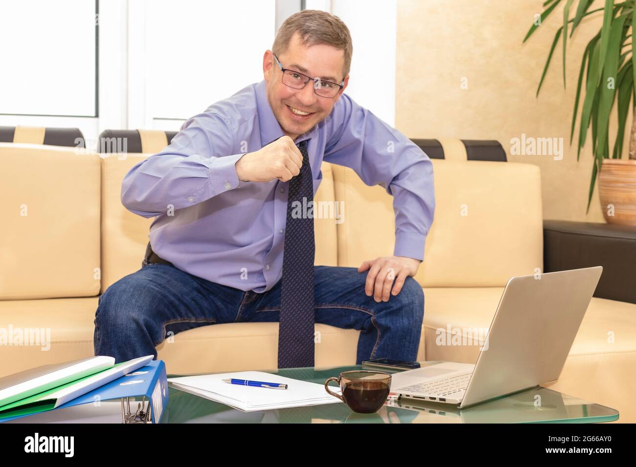 Job well done hi-res stock photography and images - Alamy