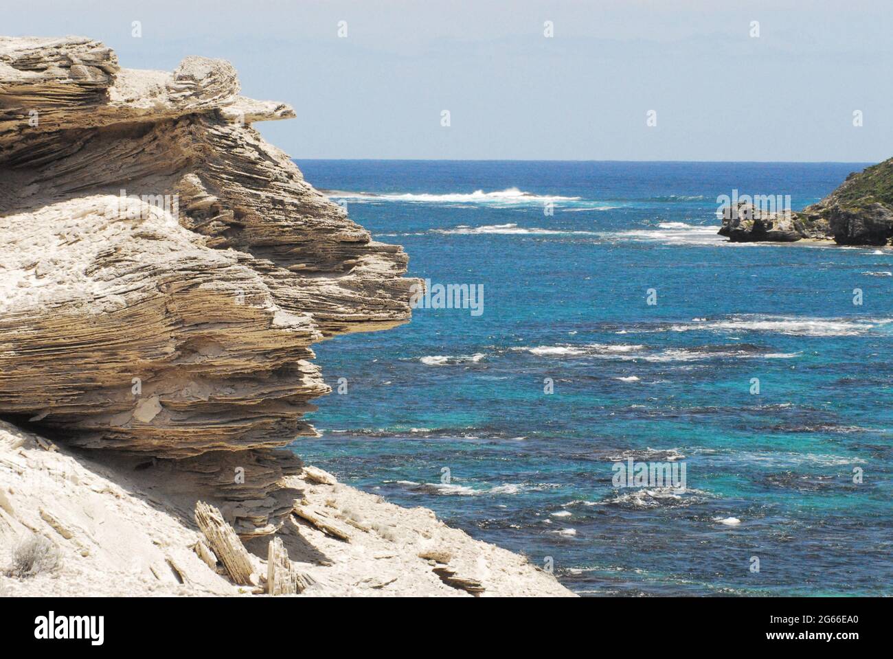 Cliff layers hi-res stock photography and images - Alamy