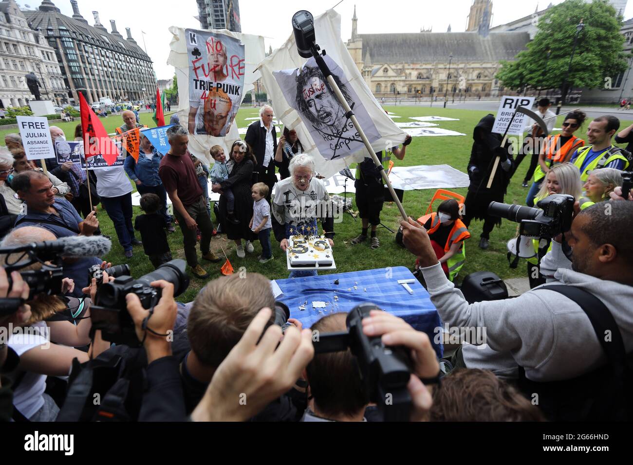London, England, UK. 3rd July, 2021. Wikileaks founder Julian Assange's ...