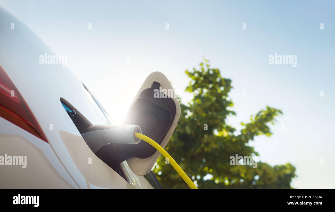 Electric car power supply hi-res stock photography and images - Alamy