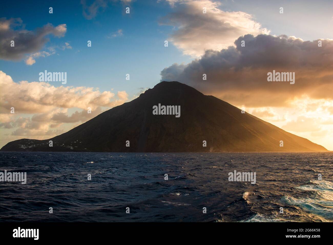 Stromboli volcano view hi-res stock photography and images - Alamy