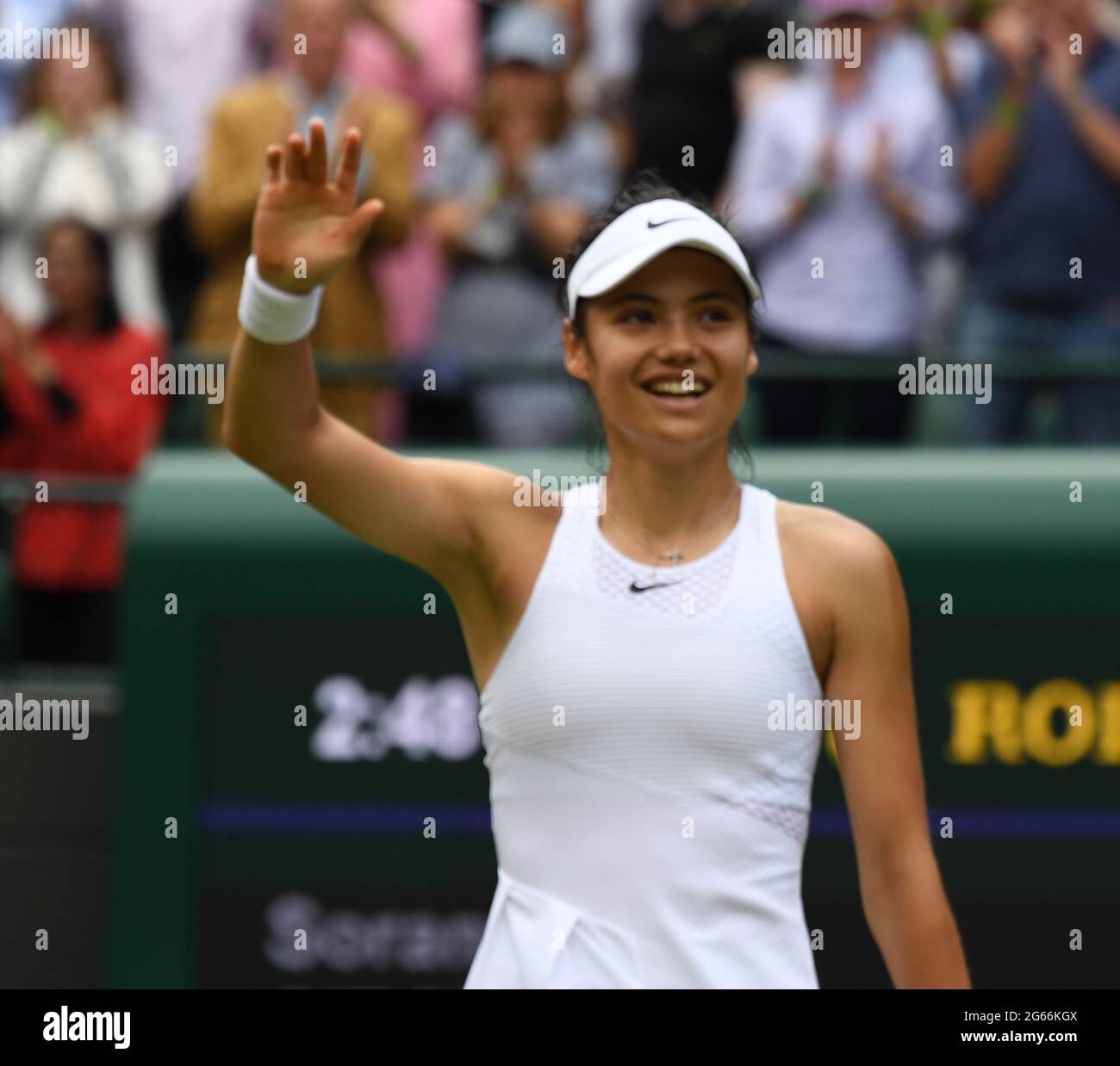 Emma raducanu grand slam winner hi-res stock photography and images - Alamy