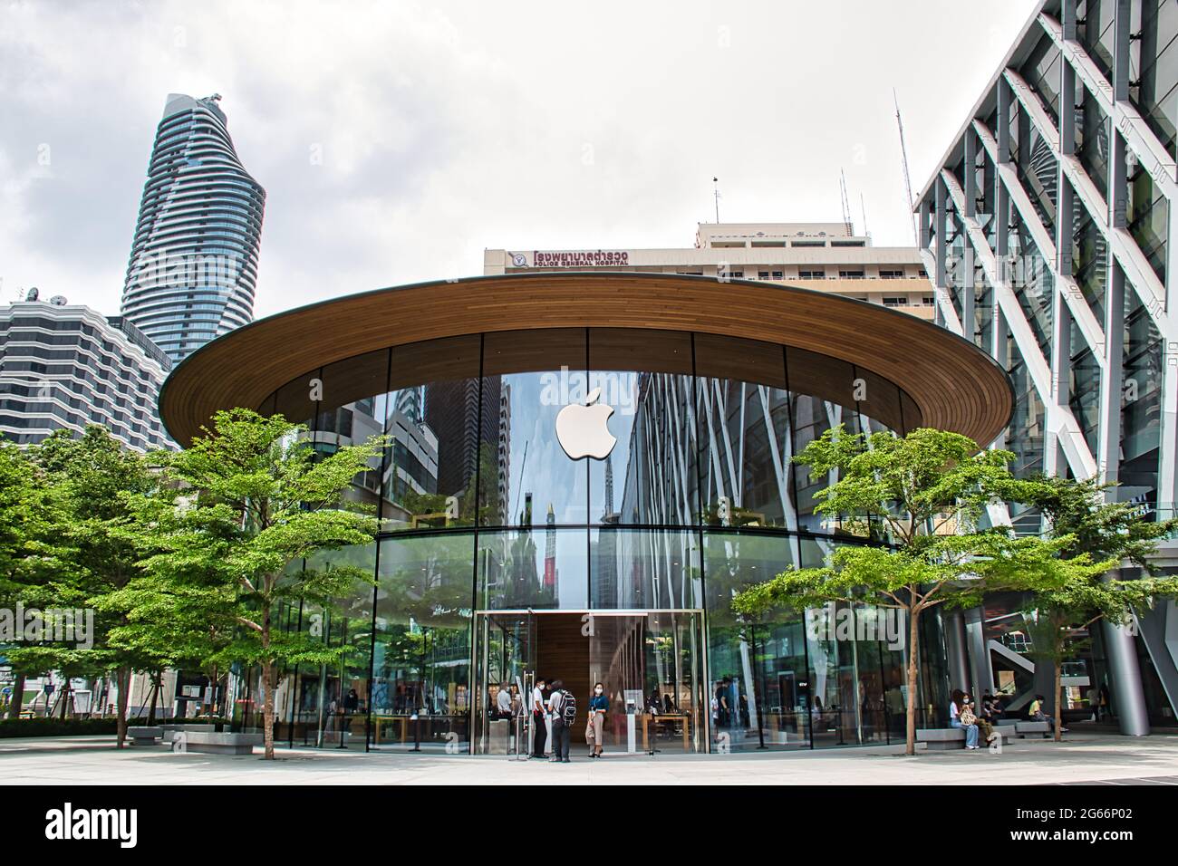 Bangkok, Thailand 04.28.2021 The 2nd Apple Store in Bangkok at Central World Shopping Mall Stock ...