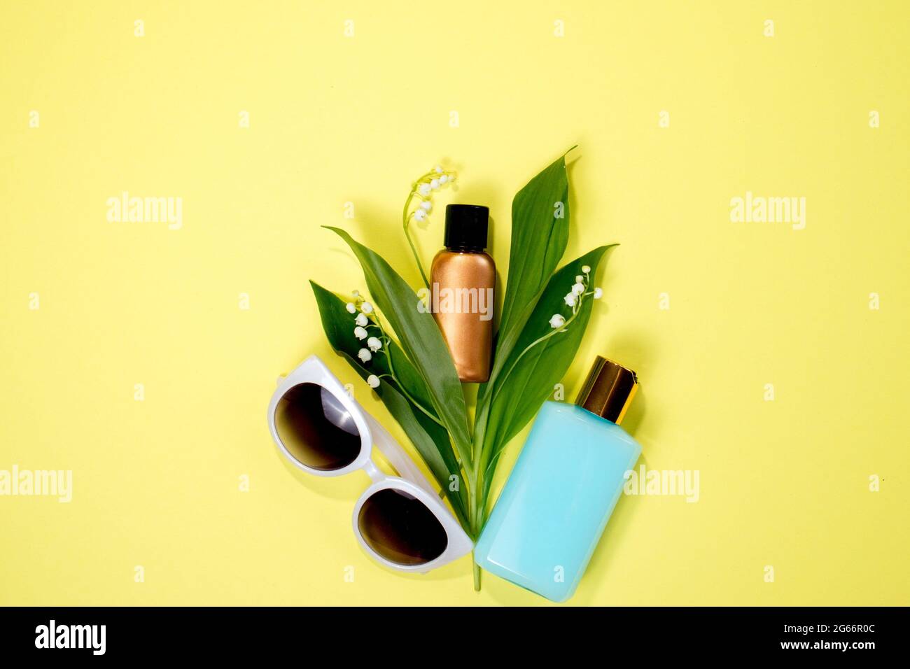 Sun protection lotion, sunscreen. Summer skin care concept with spf ...