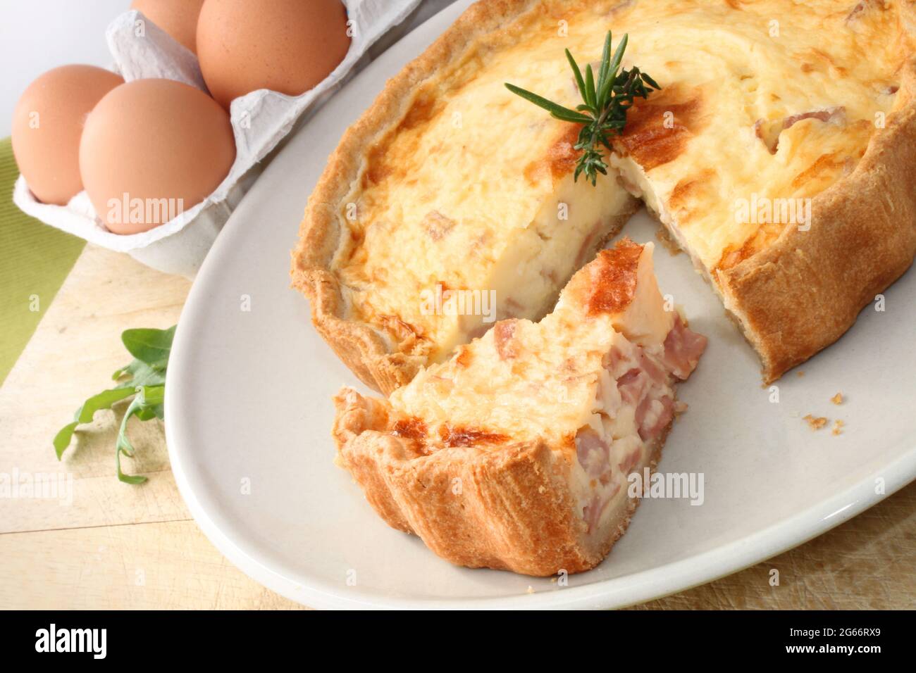 Quiche lorraine france hi-res stock photography and images - Alamy