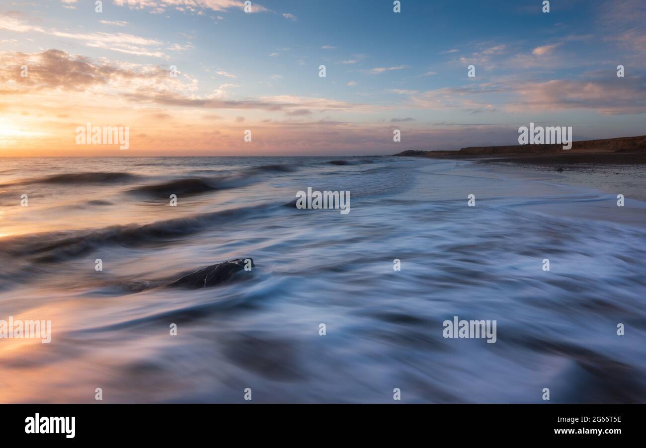 Happisburgh beach norfolk uk hi-res stock photography and images - Alamy