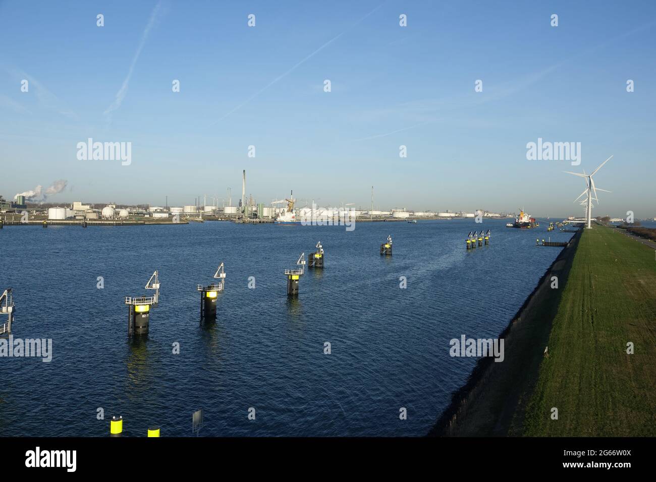Rotterdam europoort hi-res stock photography and images - Alamy