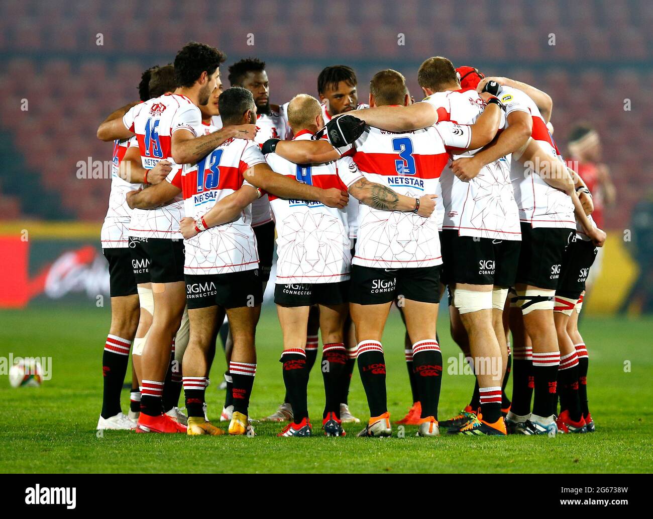 Lions rugby huddle 2021 hi-res stock photography and images - Alamy