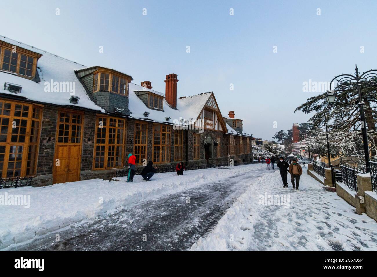 Latest views of Snowfall in Shimla Stock Photo - Alamy