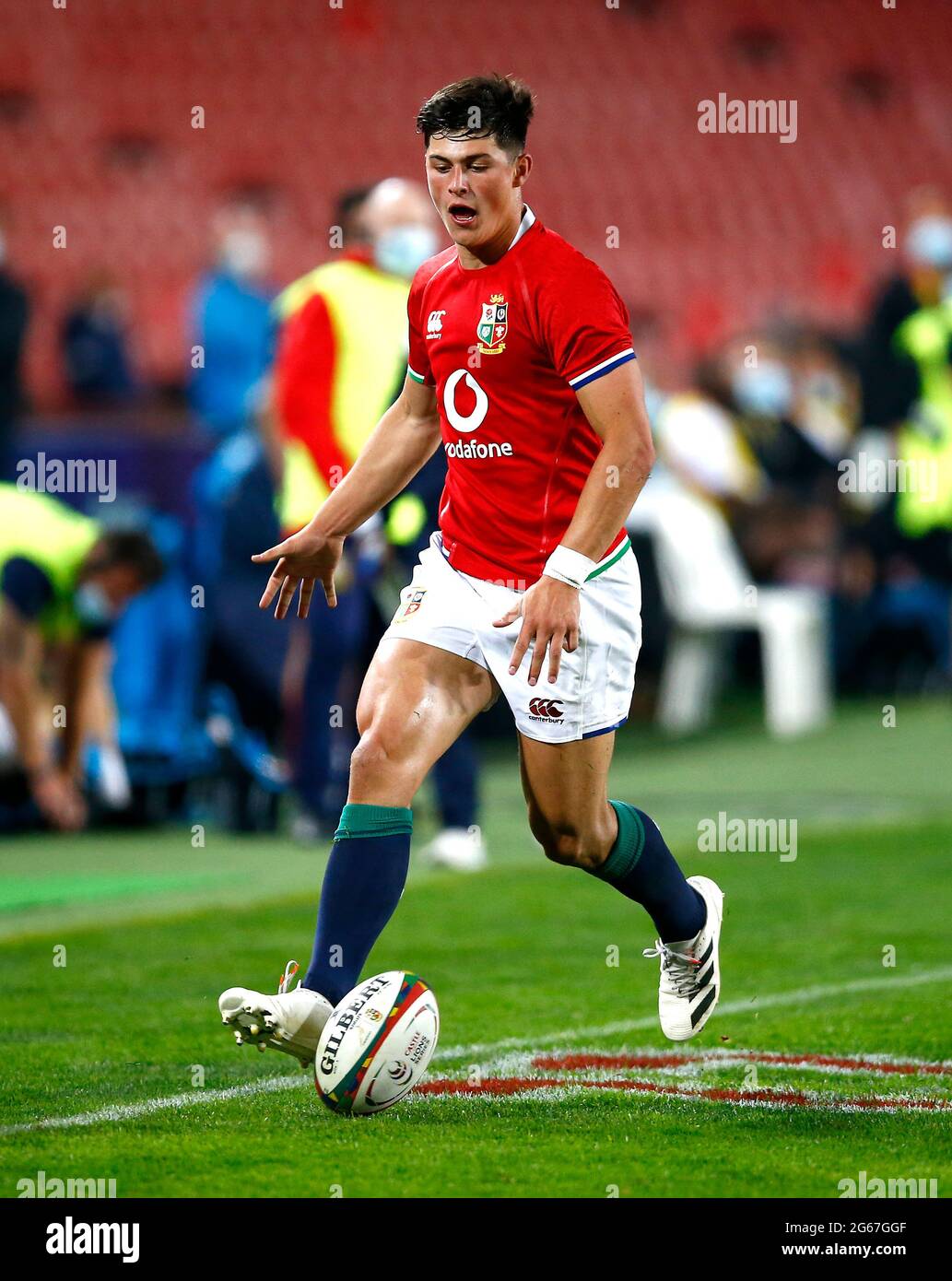 Louis rees zammit lions hi-res stock photography and images - Alamy