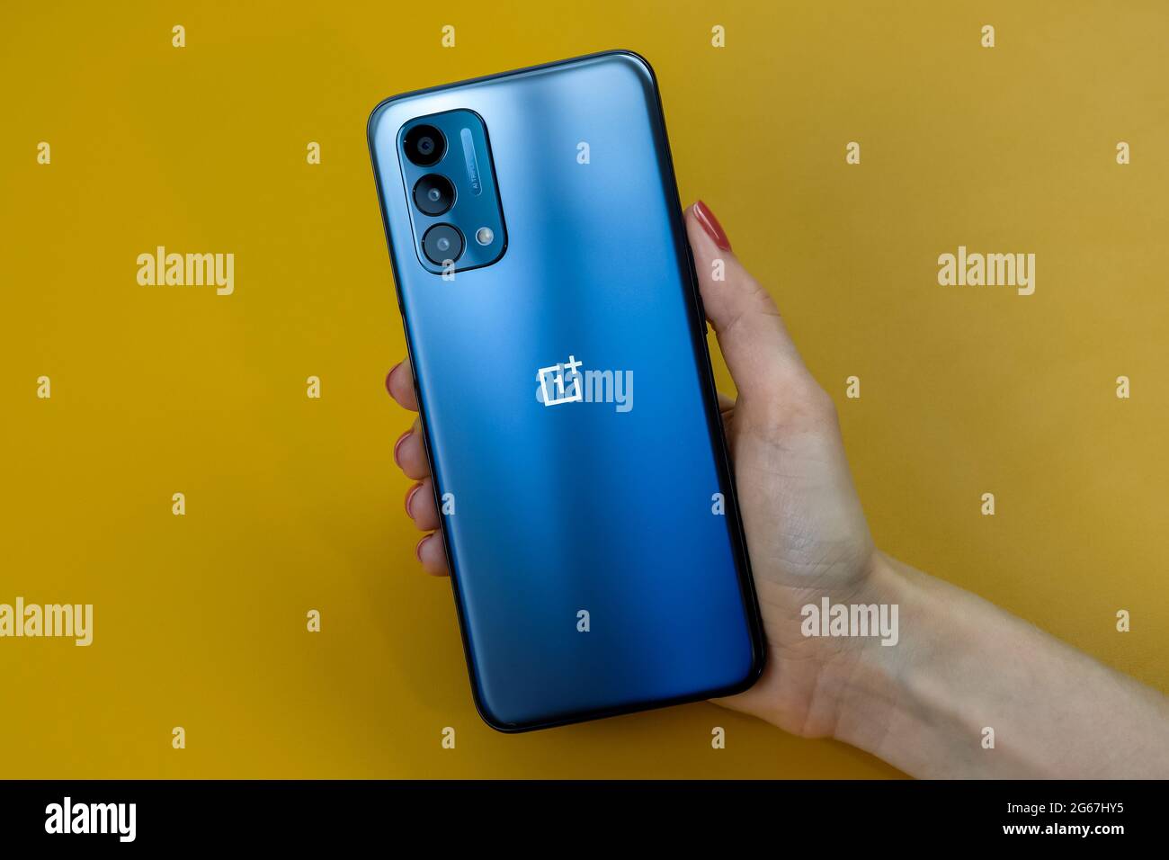 OnePlus Nord N200 5G smartphone Stock Photo - Alamy