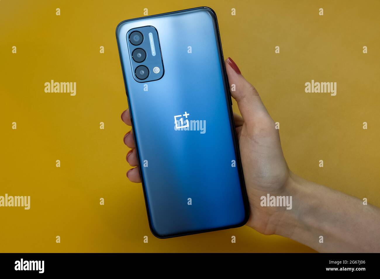 OnePlus Nord N200 5G smartphone Stock Photo - Alamy