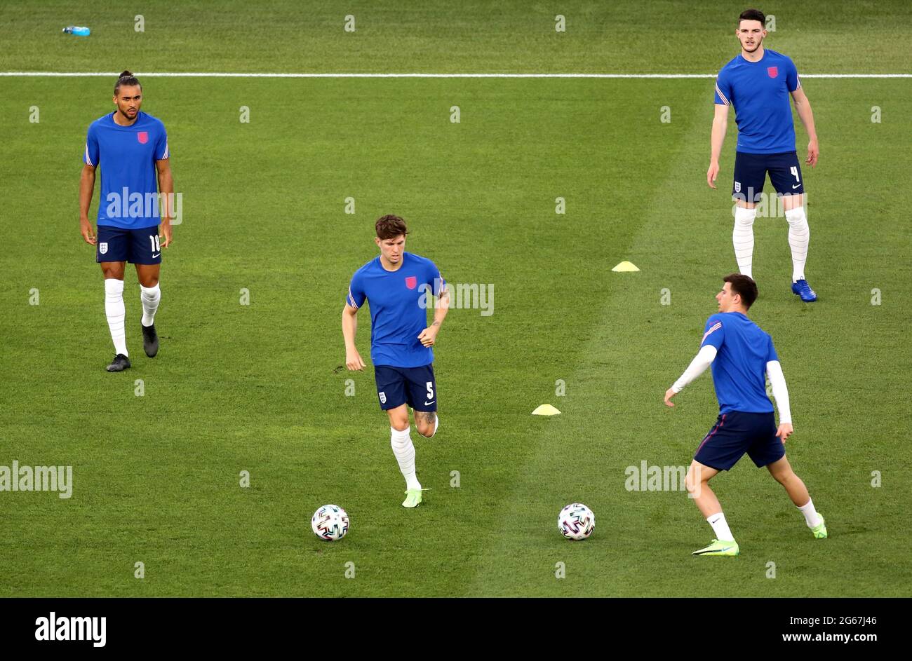 Mason mount declan rice hi-res stock photography and images - Alamy