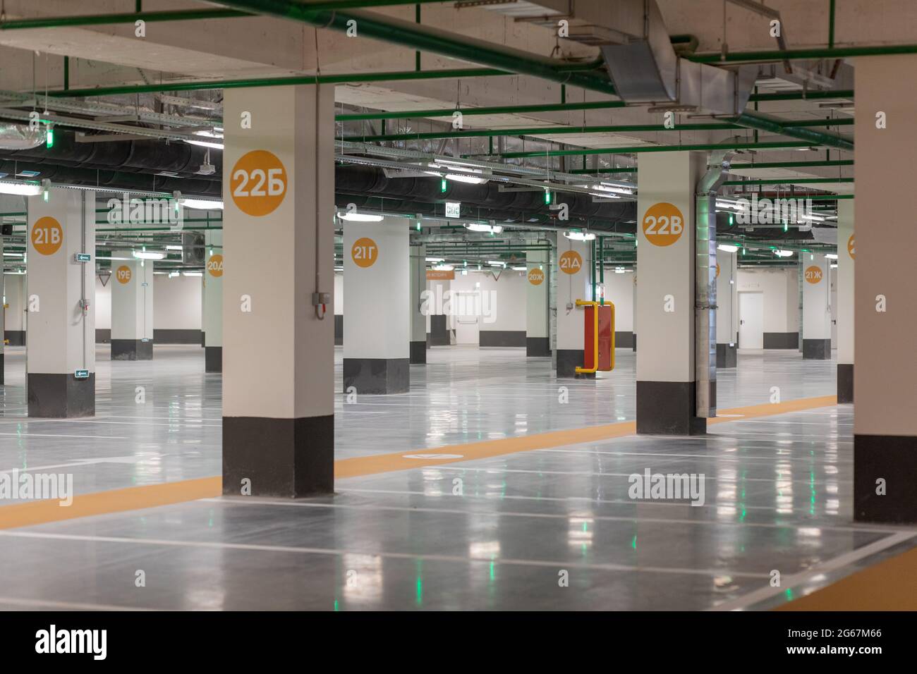 Empty car parking space, modern and clean Stock Photo - Alamy