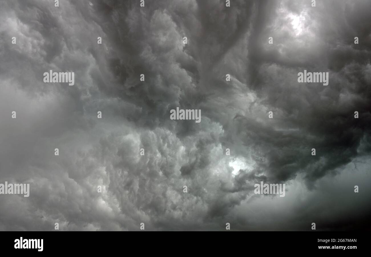 Squall line hi-res stock photography and images - Alamy