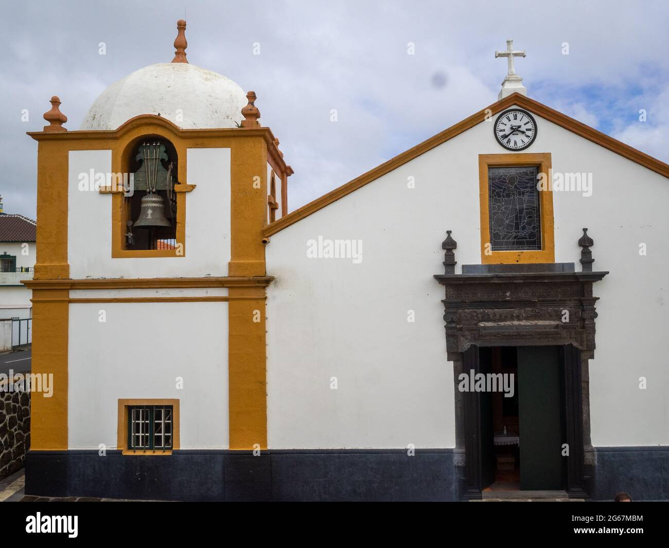 Igreja de Sto António, Porto Judeu, Terceira Island Stock Photo - Alamy