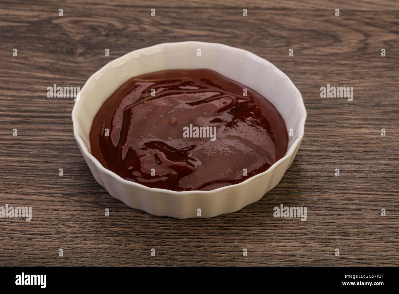 Traditional tomato Barbicue sauce in the bowl Stock Photo - Alamy
