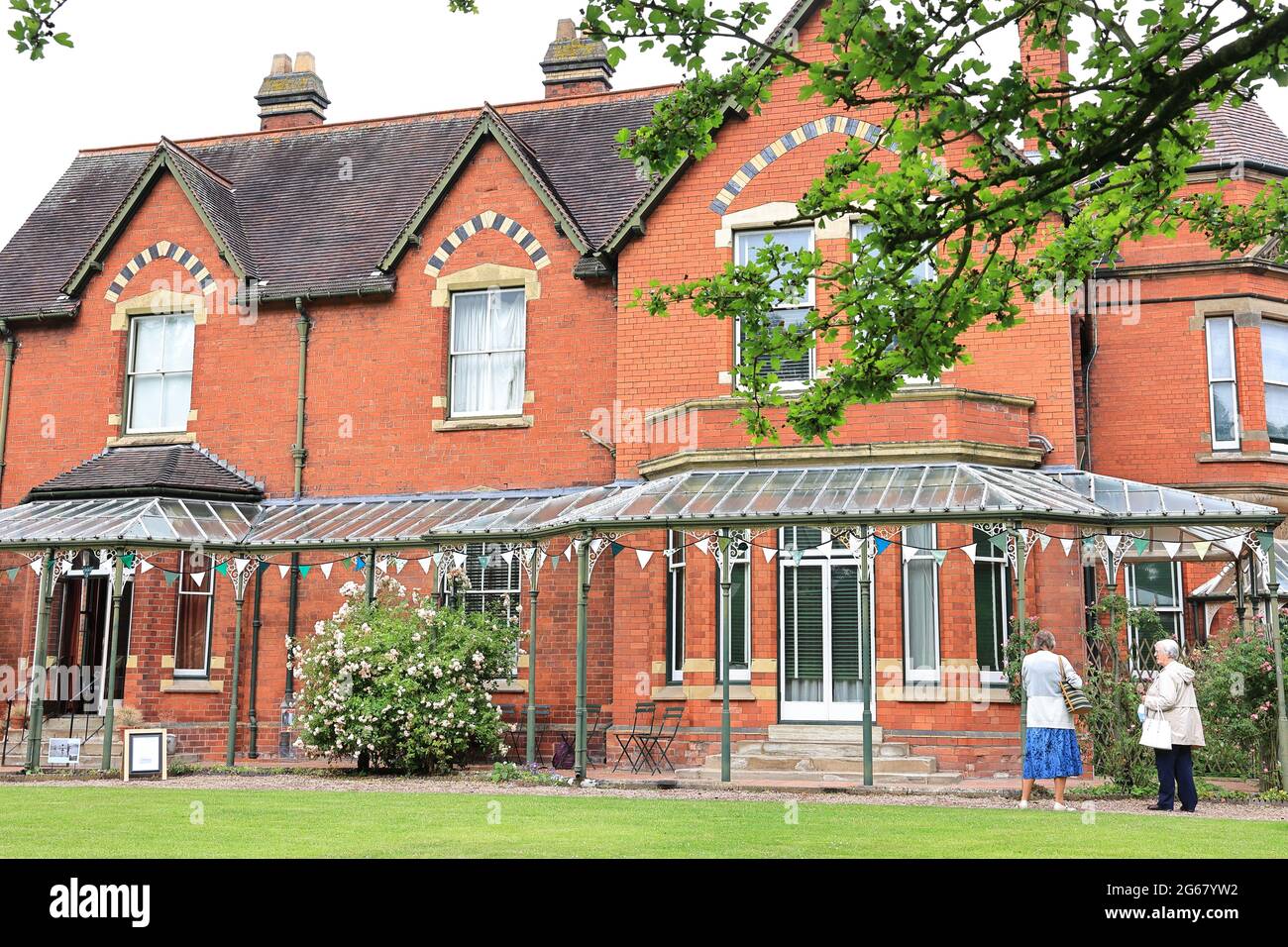 Lawn bowls family hi-res stock photography and images - Alamy