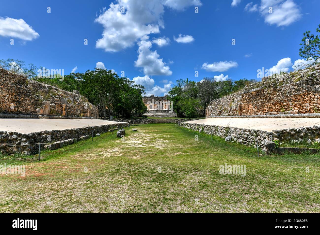 Puuc style architecture hi-res stock photography and images - Alamy